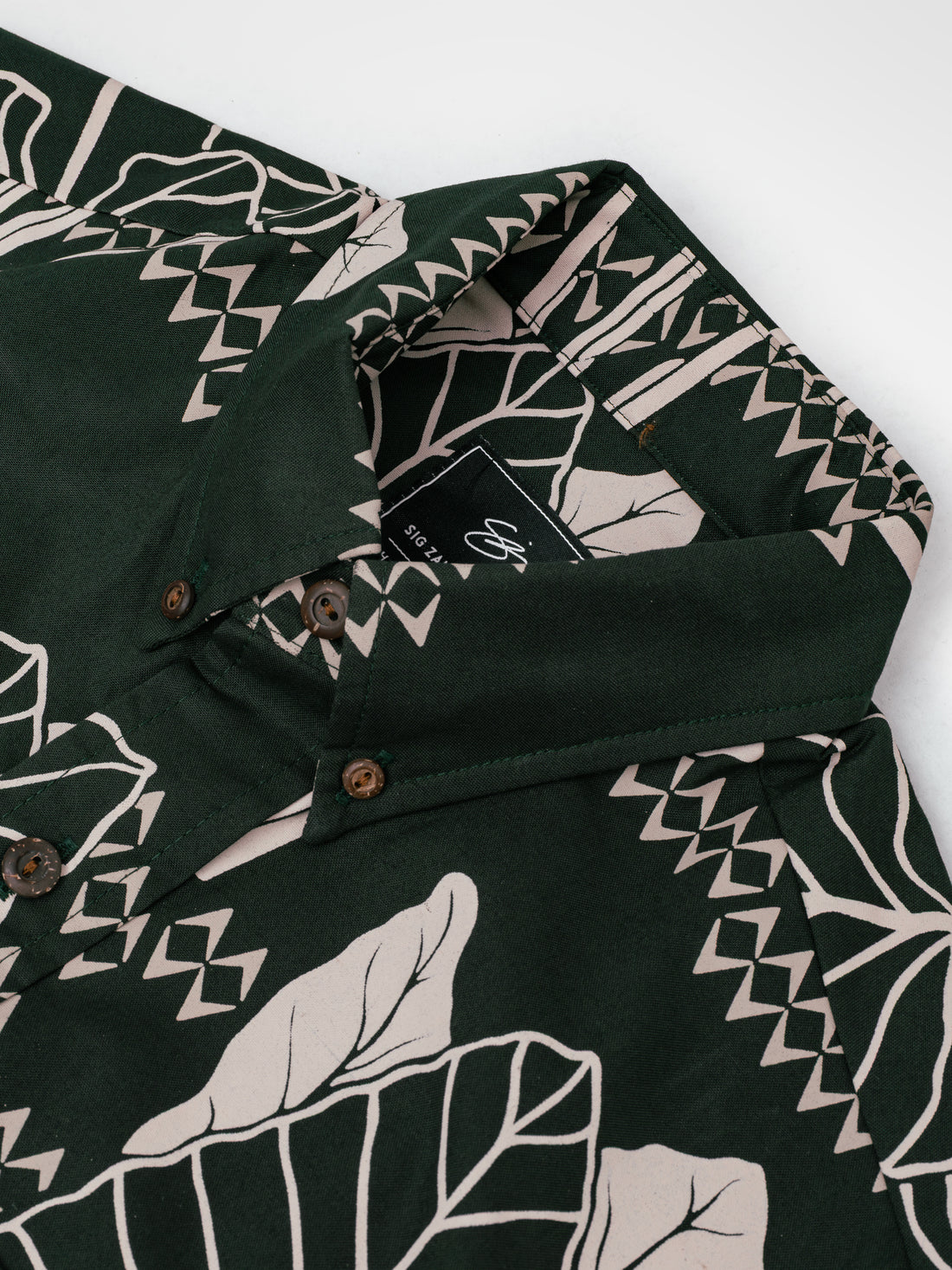ʻApe ʻElekū Button Up Aloha Shirt- Hunter Green – Sig Zane Designs