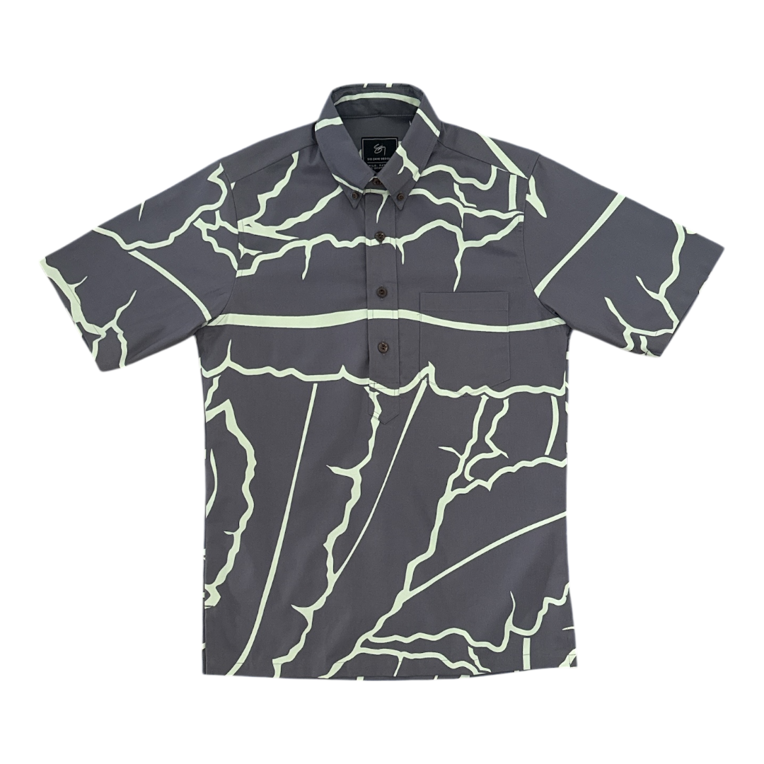 ʻAlaonaona Pullover Aloha Shirt- Coal – Sig Zane Designs